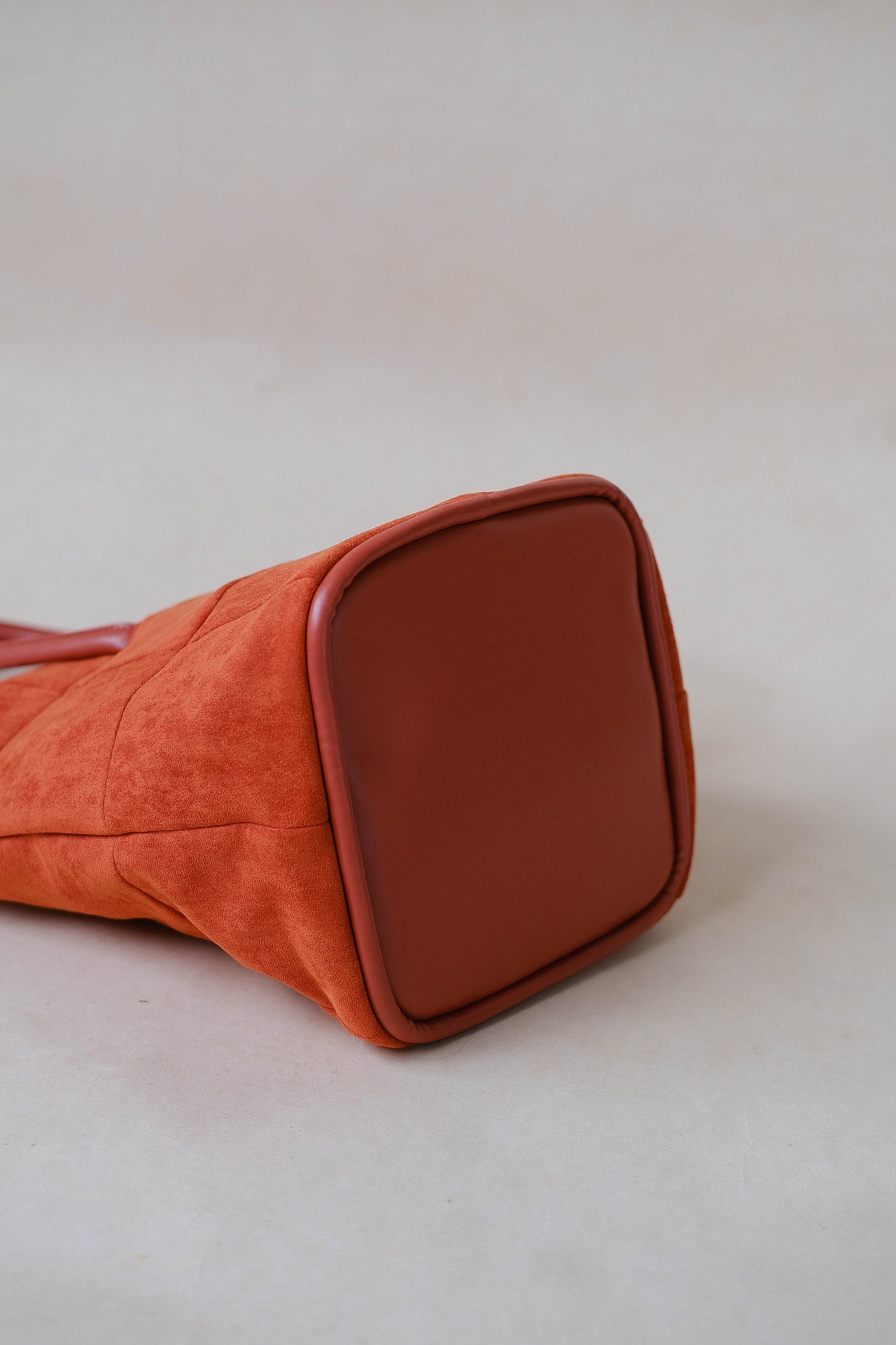 Large capacity portable bucket bag - Tipsy Orange – S A O U